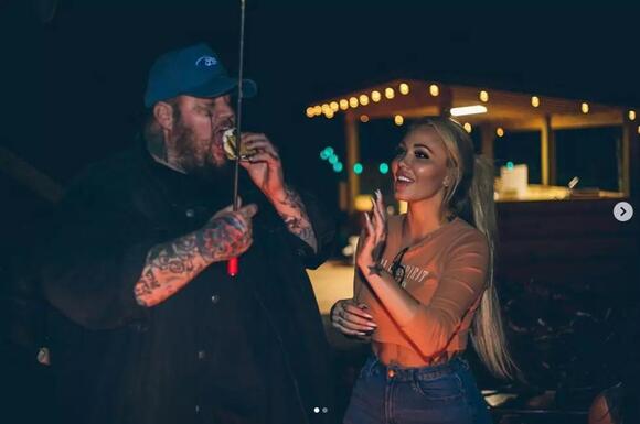 Jelly Roll's 'Thorns' is An Emotional Love Story - NewsBreak