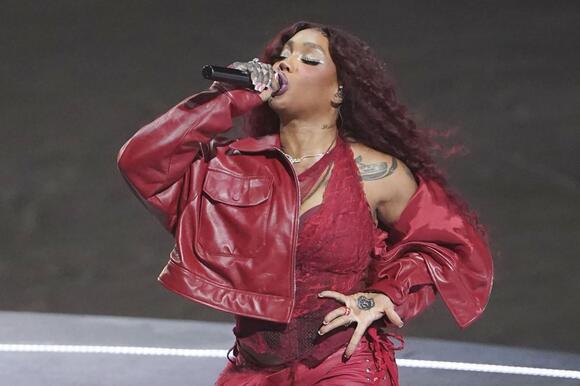 SZA, Becky G take home early awards at American Music Awards - NewsBreak