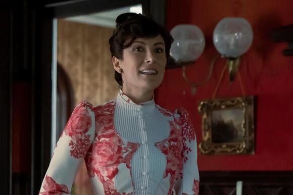 Laura Benanti’s Susan Blane is the Perfect Hot Widow for ‘The Gilded ...