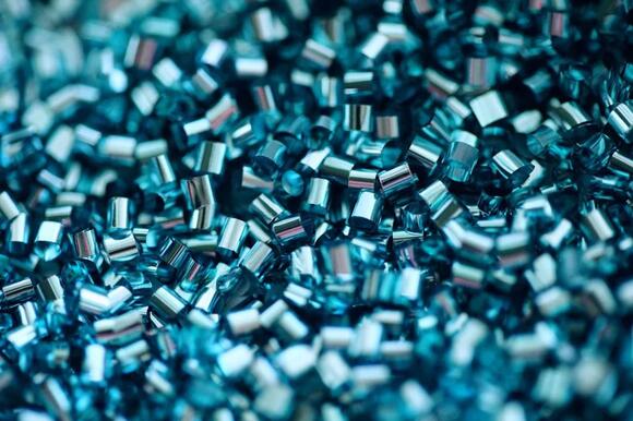 The Microplastic Mind: How Microscopic Synthetics Are Secretly Crossing ...
