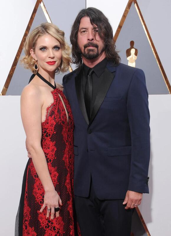 Dave Grohl ‘no longer working’ with divorce attorney after secret baby ...