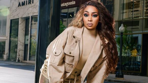 Monica Breaks Down Mid-Concert as She Reveals Grim News She Just ...