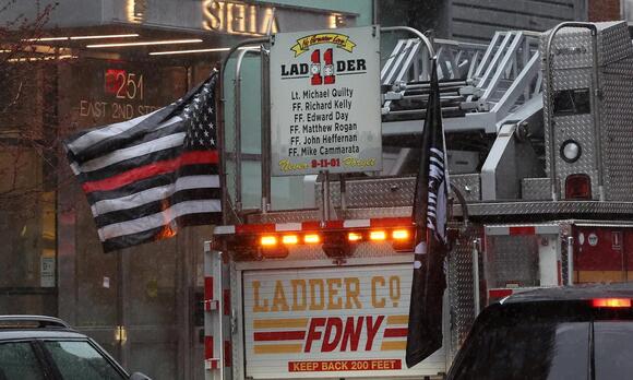 Defying lefties, NYC pol gives NYPD, FDNY flags honoring fallen heroes ...