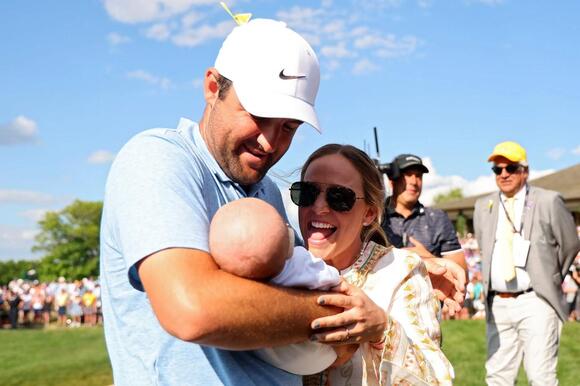 Scottie Scheffler shares tender moment with wife, newborn son after ...