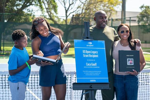 Coco Gauff Gushes Over Her Mother’s Beach Vacation Pictures as Brother ...