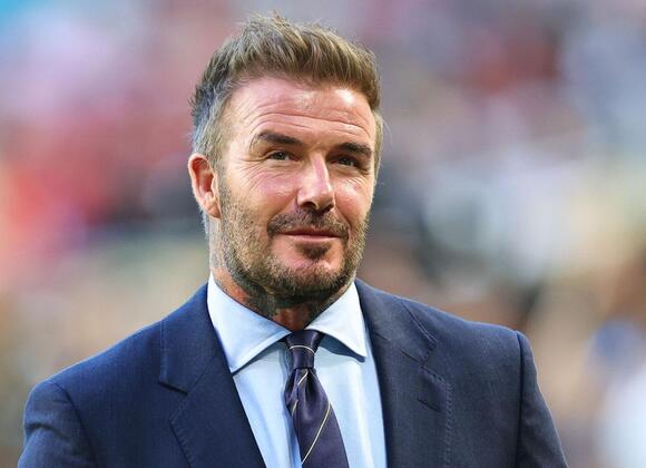 David & Victoria Beckham Don’t Think They Can Forgive Son Brooklyn ...