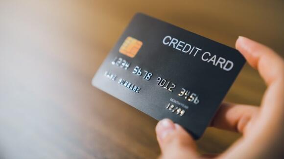 Credit card delinquencies are stuck at a 15-year high of 13.1% — and ...