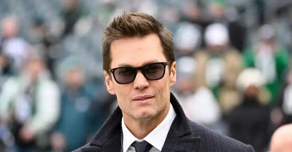 'Plastic Surgery Done Right': Tom Brady's Secret Nip Tuck to Remove ...