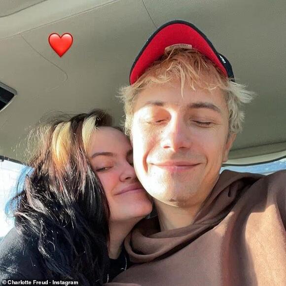 Lily Allen parties with billionaire Rupert Murdoch's 'wild child ...