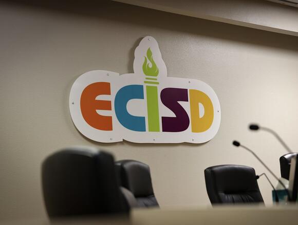 📢 ECISD names new Ross Elementary principal, approves student-run ...