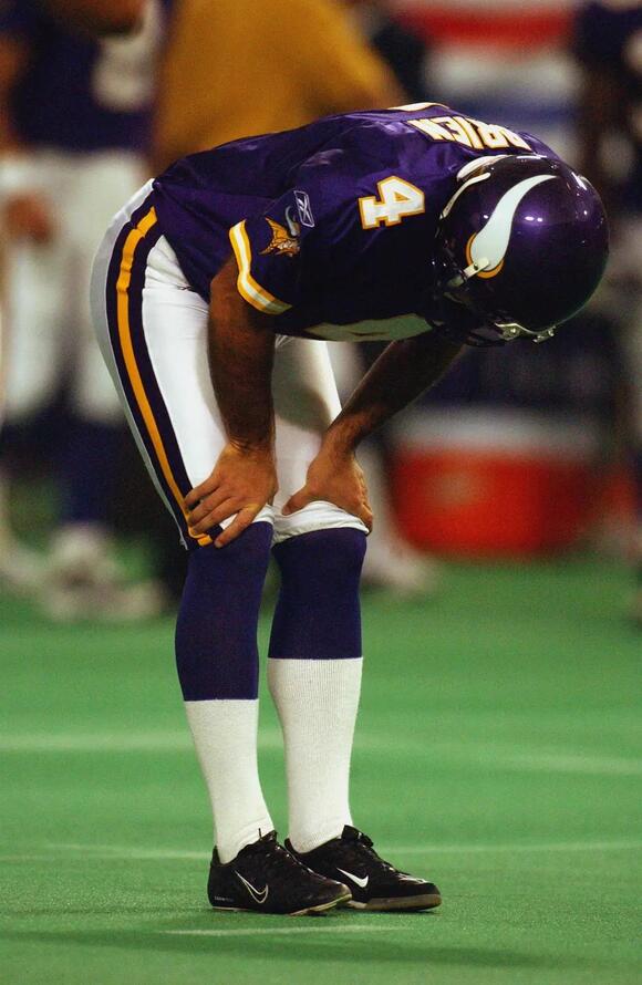 Meet Vikings Player Aaron Jones At MOA - NewsBreak