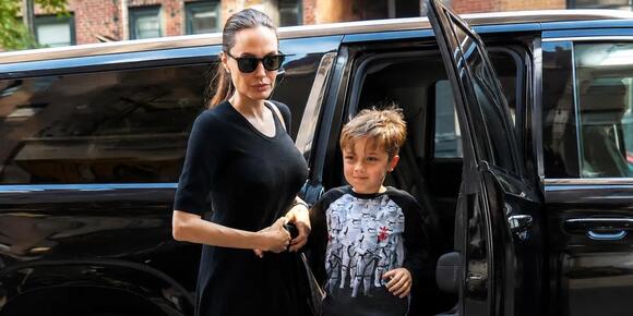 Knox Jolie-Pitt Sparks Reactions Over Graduation Speech - NewsBreak