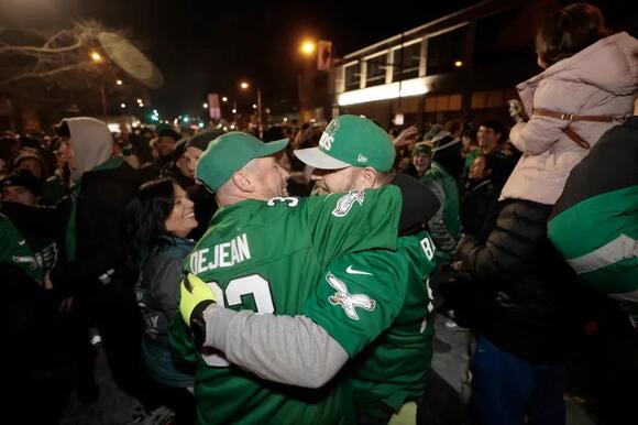 Eagles fan Tyler Sabapathy, 18, dies after falling from pole in wild ...