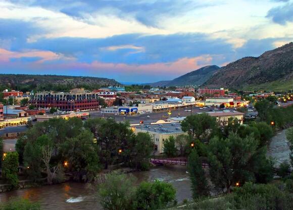 Western Slope Towns Bring the Holidays To Life - NewsBreak