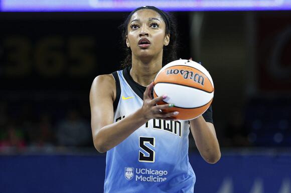 “Ugliest Woman In Sports Today”: WNBA Fans Give Hate To Angel Reese ...