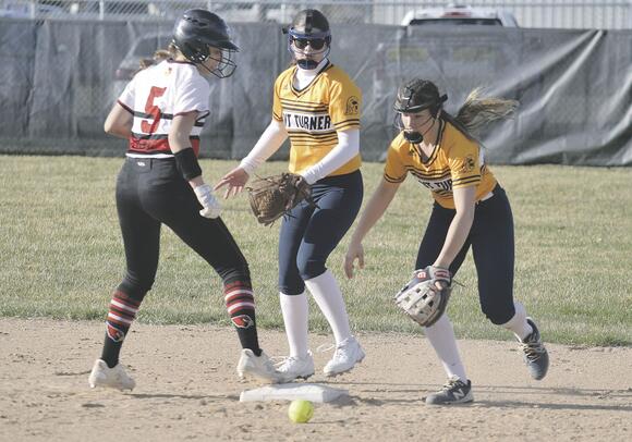 Freshman Leah Rear blasts grand slam in Brodhead's 9-3 win over Beloit ...