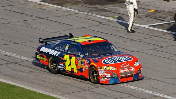 Jeff Gordon’s rise and how he reshaped NASCAR’s modern era - NewsBreak