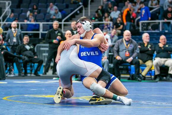 Casper Stewart becomes Batavia's first state champion in wrestling ...