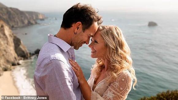 Kelly Clarkson bombshell as Blackstock obituary reveals he was in ...