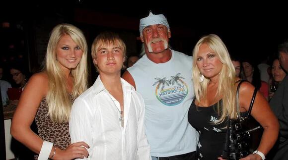 Hulk Hogan Dead At 71: How Much Money Does He Leave Behind? - NewsBreak