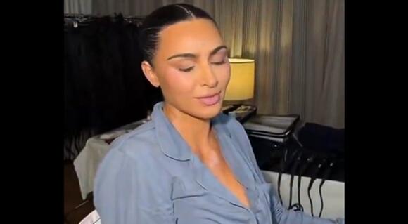 Kim Kardashian laughs as Snoop Dogg politely asks if he can smoke at ...