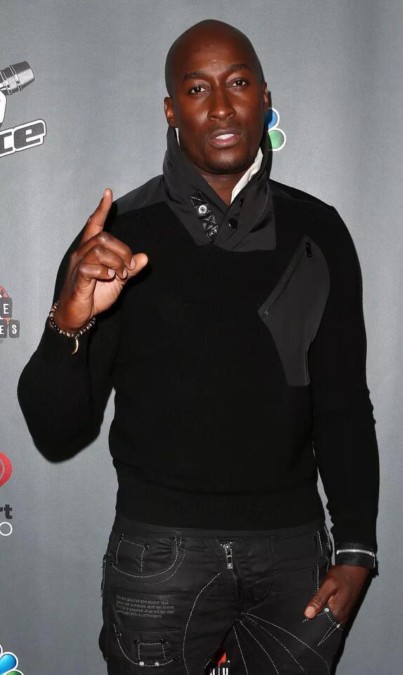 What Does the Winner of 'The Voice' Get? - NewsBreak