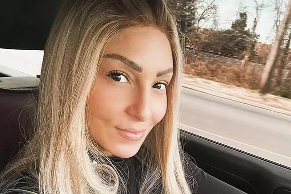 Robert Irwin Breaks Down Talking About Late Father Steve Irwin on ...