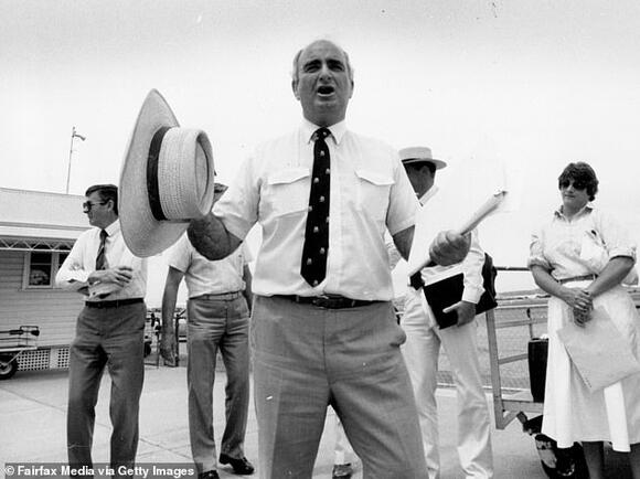 Former NSW deputy premier Ian Armstrong dies aged 83 with his family ...