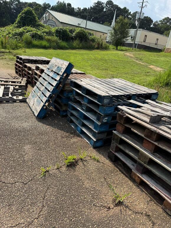 🎁 Free Items Up for Grabs Around Atlanta Right Now - NewsBreak
