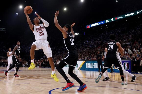 Nets can’t catch up to Donovan Mitchell, Cavaliers in Paris