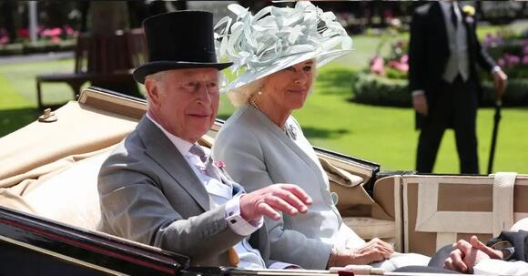 Support for monarchy hits record low - NewsBreak