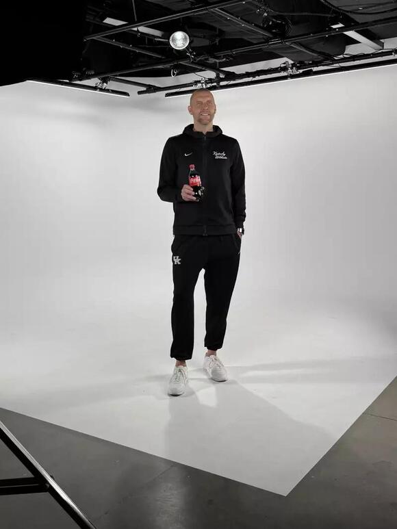 It appears bearded Mark Pope is here to stay - NewsBreak