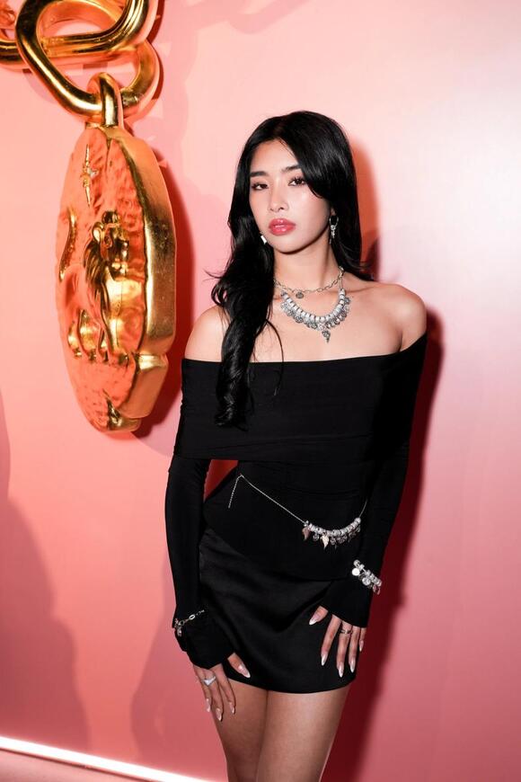 Who Are the KATSEYE Members Dating? Inside the Group’s Real and Rumored ...