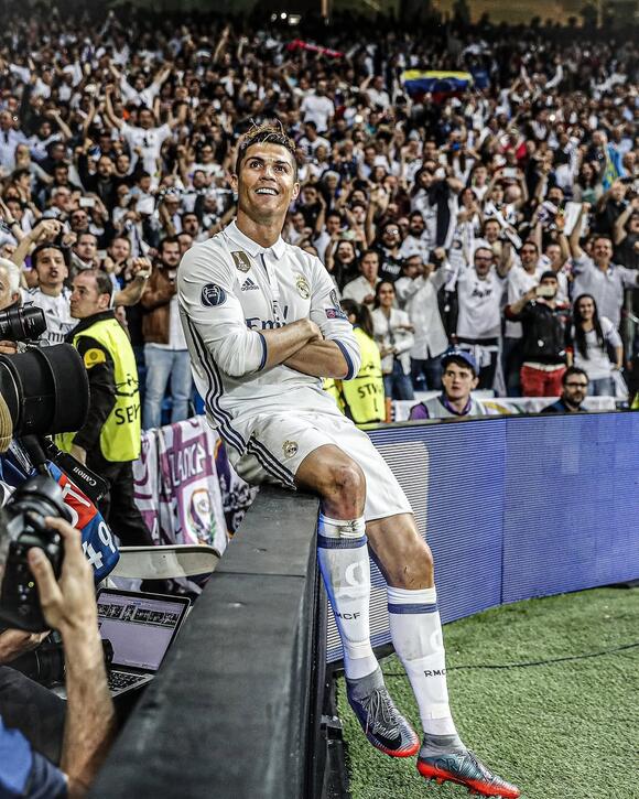 Cristiano Ronaldo's Net Worth 2025: A Deep Dive Into His Billion Dollar ...