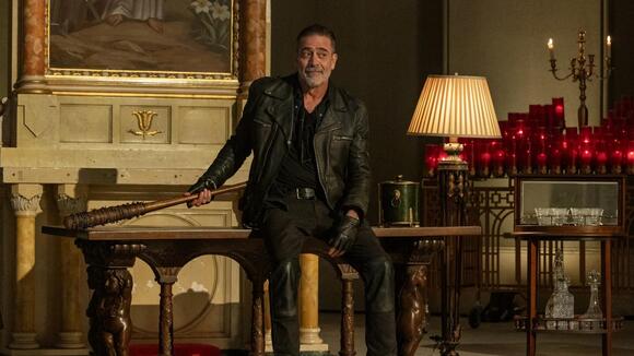 Negan Gets New Version of Beloved Bat Lucille in ‘TWD: Dead City ...