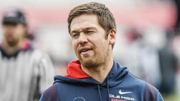 Report: LSU, Ole Miss OC Charlie Weis Jr. emerges as option on New York ...