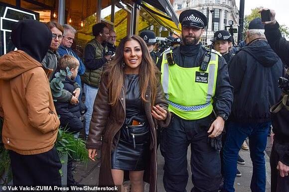 Police arrest left-wing protesters as they defy police ban to confront ...