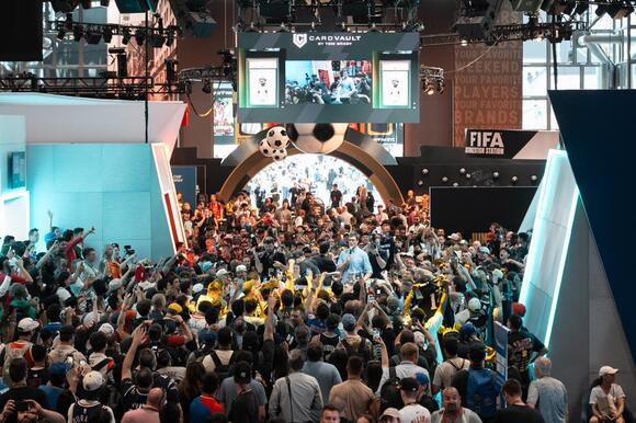Fanatics Fest NYC Is Expanding for Its 2026 Edition: What to Know ...