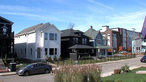 Mike Epps working to “Buy Back the Block” he grew up on - NewsBreak