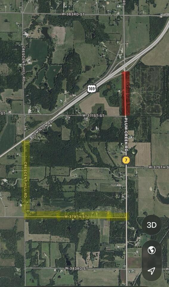 Motorcycle and Pickup Crash Closes Plum Creek Rd - NewsBreak