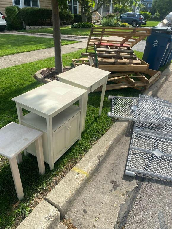 🎁 Freebies Up for Grabs in Downers Grove Right Now - NewsBreak