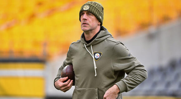 FACT CHECK: Did Aaron Rodgers Really Go Bald? Viral Photos Spark Chaos ...