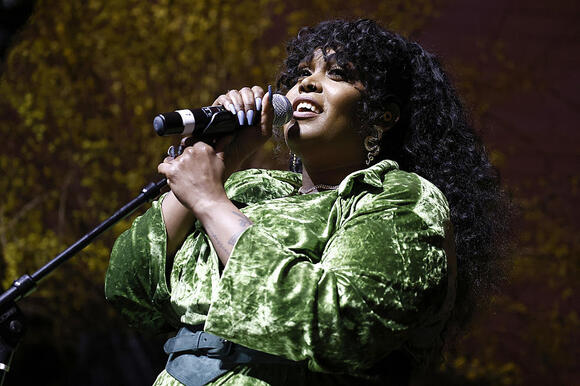 Trailblazers: 25 Modern Female Artists Changing Country Music - NewsBreak