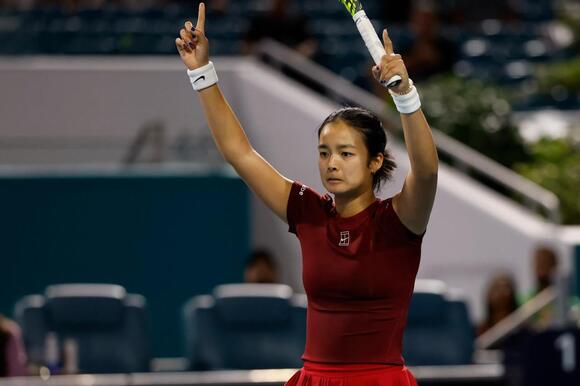 Alexandra Eala Can’t Hide Her Concern, As She Rushes Toward Opponent ...
