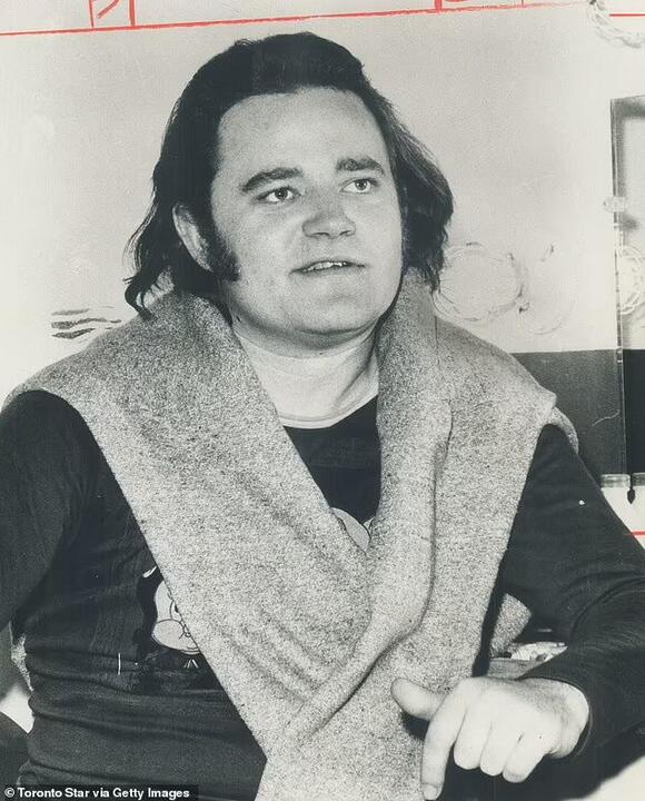 Alan Scarfe dead at 77: Seven Days and Star Trek: The Next Generation ...