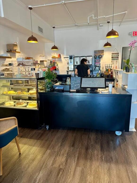 Mimi's Coffee & Tea Now Open in Commack - NewsBreak
