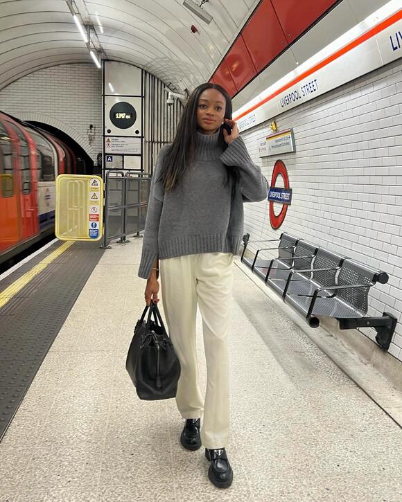 Not Leggings, Not Jeans—This Is the Comfy Yet Chic Pant Style Fashion ...