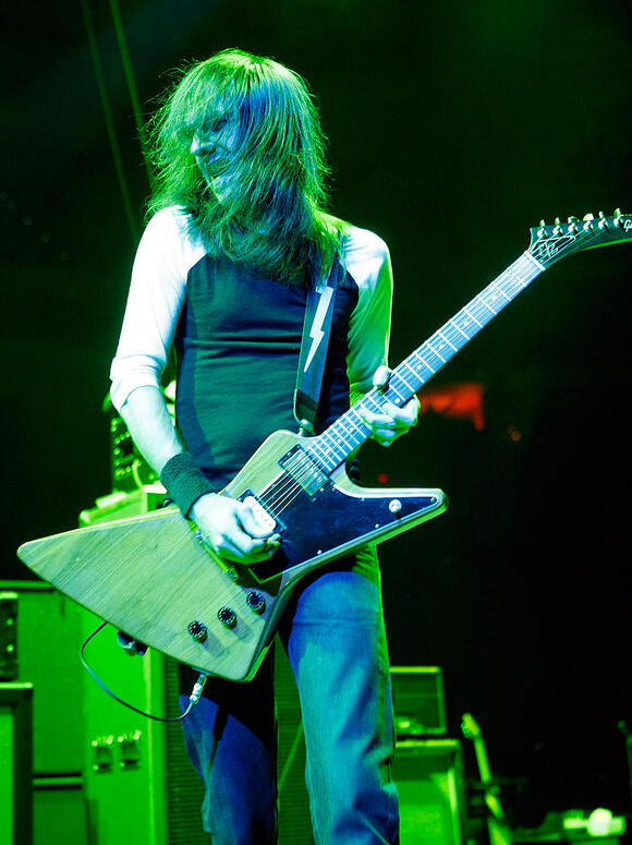 Glen Powell’s Hidden Talent Involves Eating 50 Pork Ribs And Texas ...