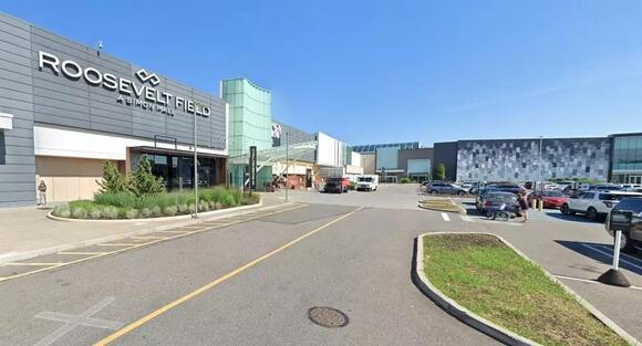 Franklin Mall in Northeast Philadelphia closed due to fire - NewsBreak