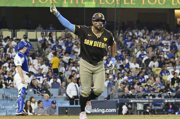 Tatis homer, 6-run inning helps Padres beat Dodgers for NLDS lead